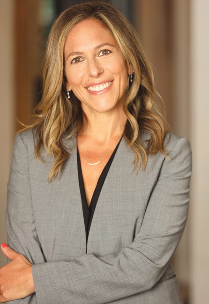 Sólo ellas… La pelota vuelve a rodar. | Cápsulas de Carreño